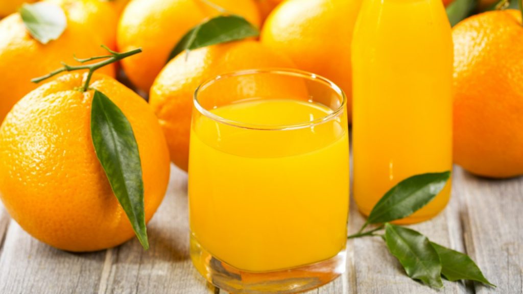Conozca los 10 beneficios del jugo de naranja