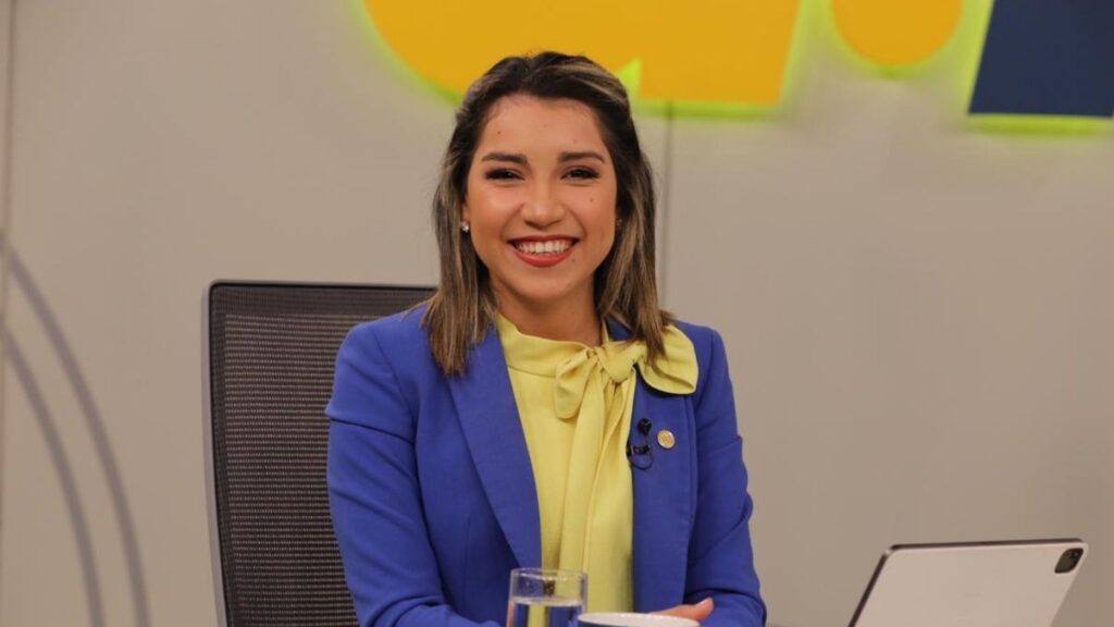 Diputada Dania González: Muchos salvadoreños fueron excluidos, ahora ...