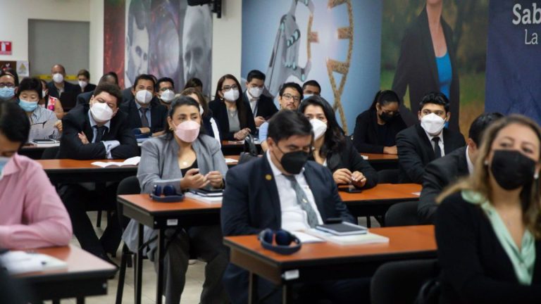 MINSAL inaugura el Primer Congreso Internacional de Investigaciones ...