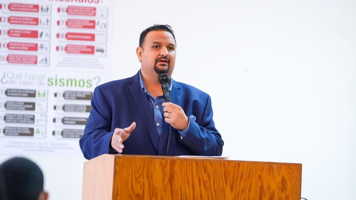 Alcalde Gustavo Acevedo participó en el lanzamiento del Centro de ...