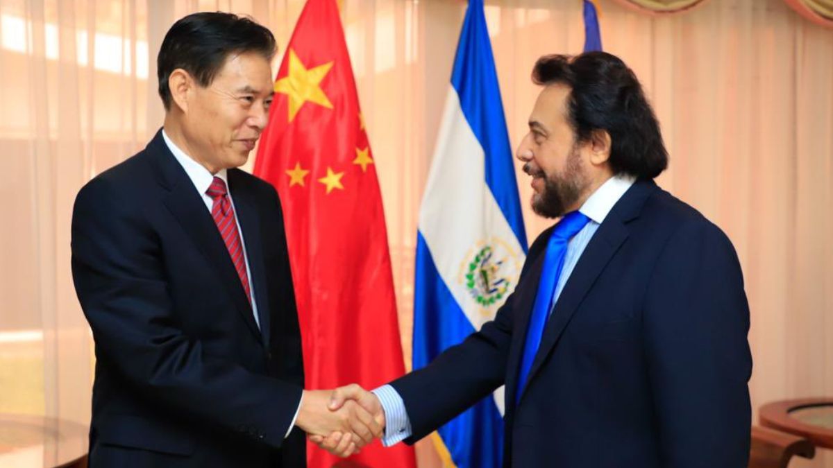 Vicepresidente Félix Ulloa recibe a Delegación de la Hacienda Pública y ... Vicepresidente Félix Ulloa recibe a Delegación de la Hacienda Pública y ...