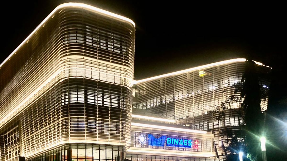 La BINAES recibió 55,000 visitantes en la primera semana