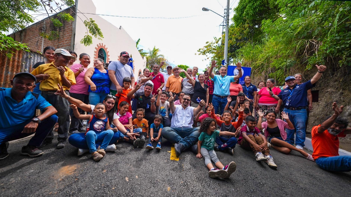 Gustavo Acevedo inaugura pavimentación en Colonia Santo Tomás Gustavo ...