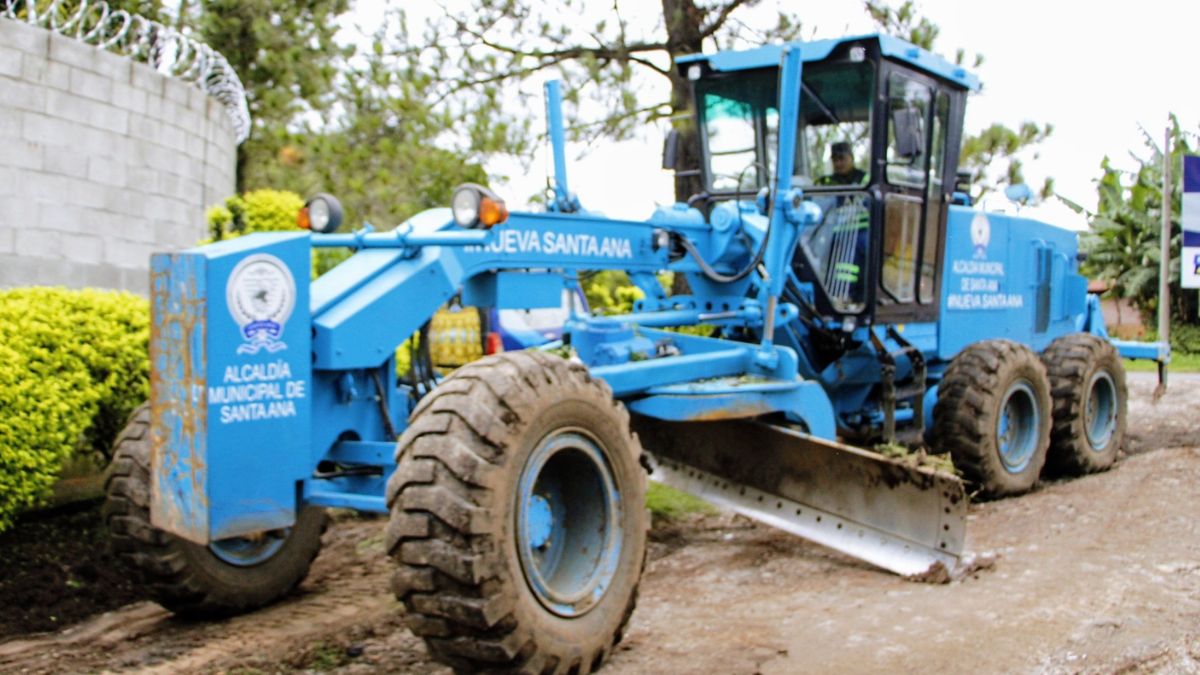 Alcaldía de Santa Ana Centro inicia obras de recuperación vial en ...