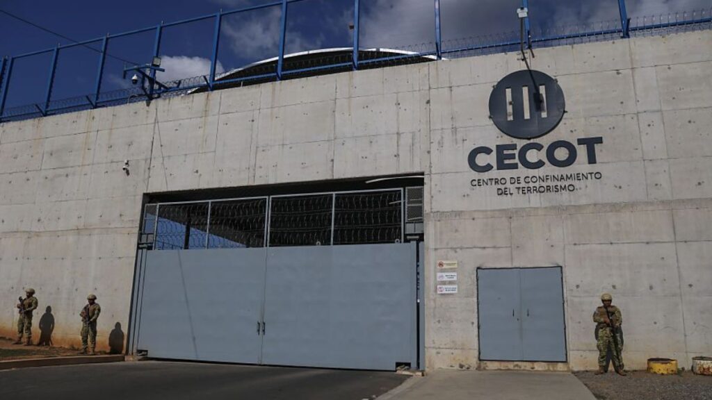 Modelo carcelario de Bukele cruza fronteras: países de América Latina ...