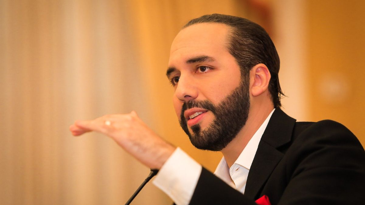 Presidente Bukele llama a estudiantes a ser guardianes del futuro de El ...