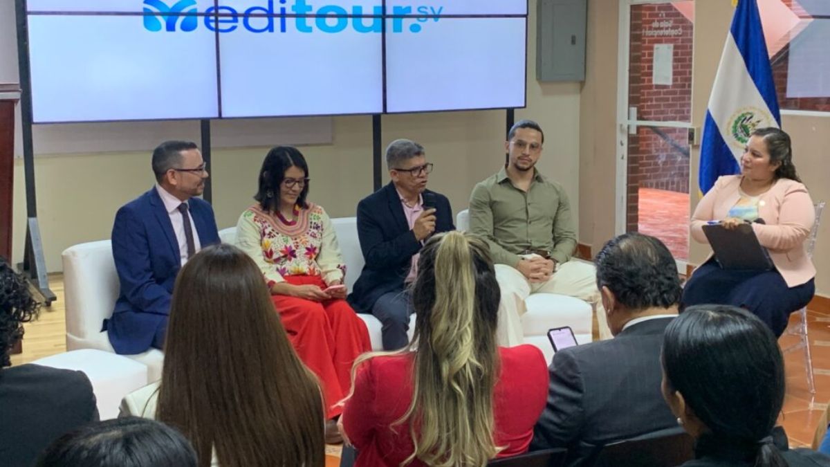 UGB impulsa el turismo médico con el lanzamiento de la plataforma digital MediTour.sv